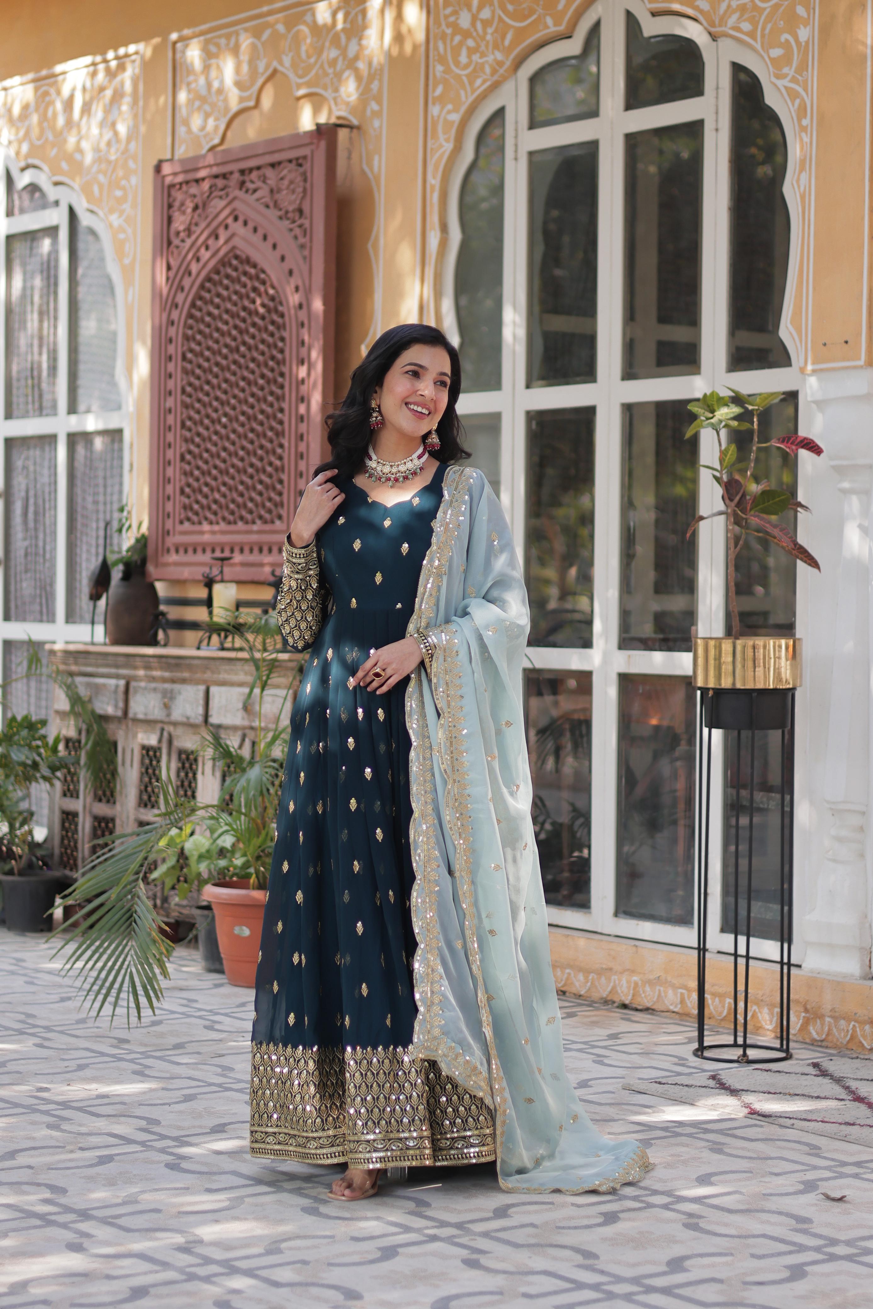 Amruta's New Premium Anarkali Suit Set – Queenvastra